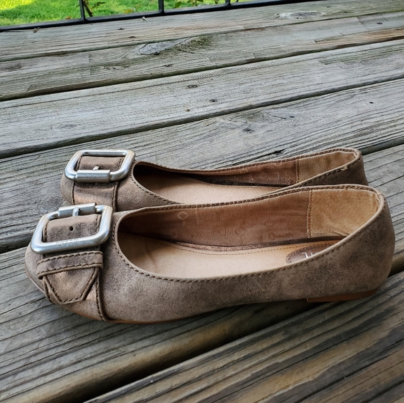 Fossil | Shoes | Fossil Slip On Flats | Poshmark